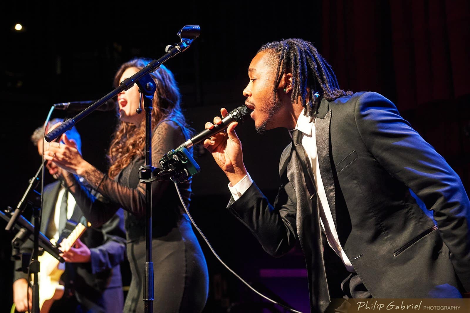Level V Band: Philadelphia's Premier 6-Piece Wedding Band
